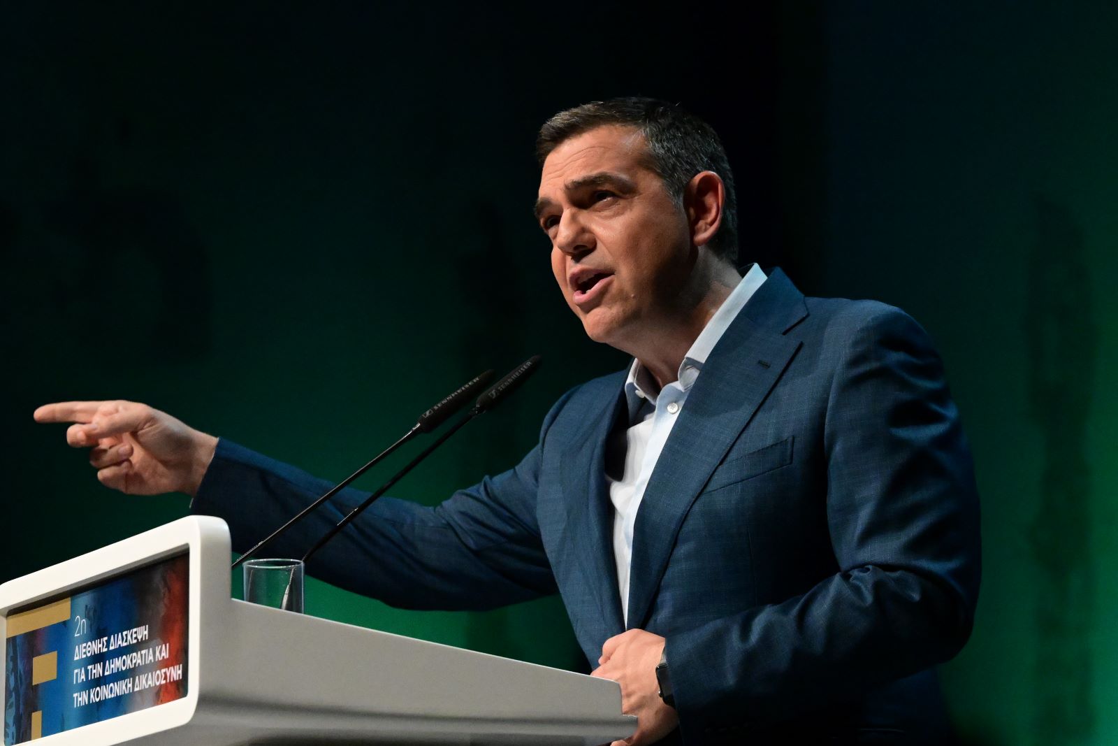 Αλέξης Τσίπρας: Χρειάζεται ένας νέος πατριωτισμός απέναντι στην ...